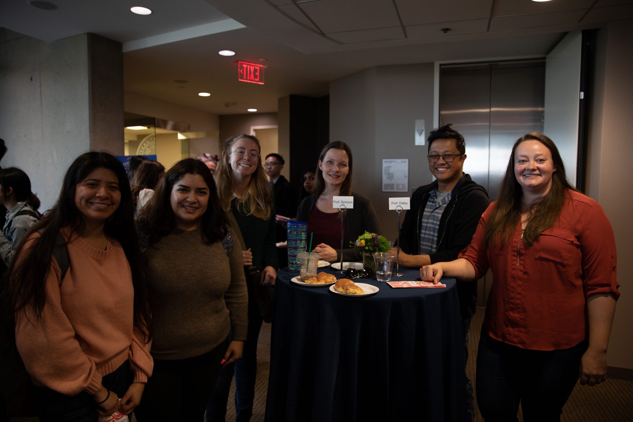 Donuts with the Dean - UCI Biological Sciences Undergraduate